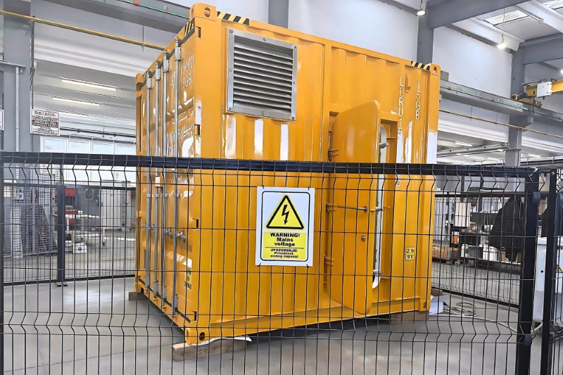 SISTEMA Delivers 630kVA Power Container for Heavy-Lift Vessel "Les ...